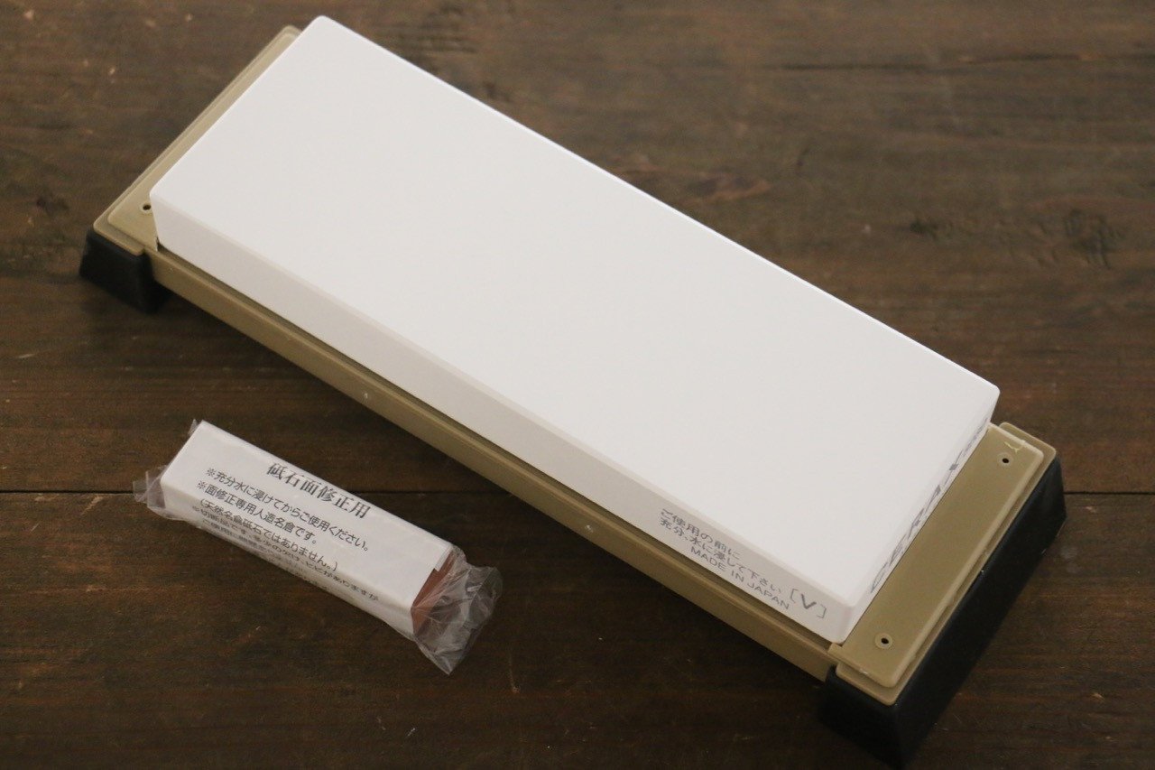 Suehiro CERAX 8080 Ceramic Fine Sharpening Stone with Plastic Base